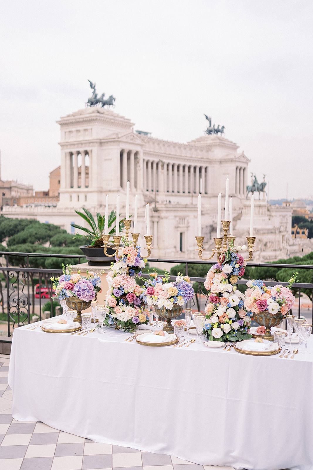 An Elegant Styled Shoot With Pastel Florals Photographed In Italy ...