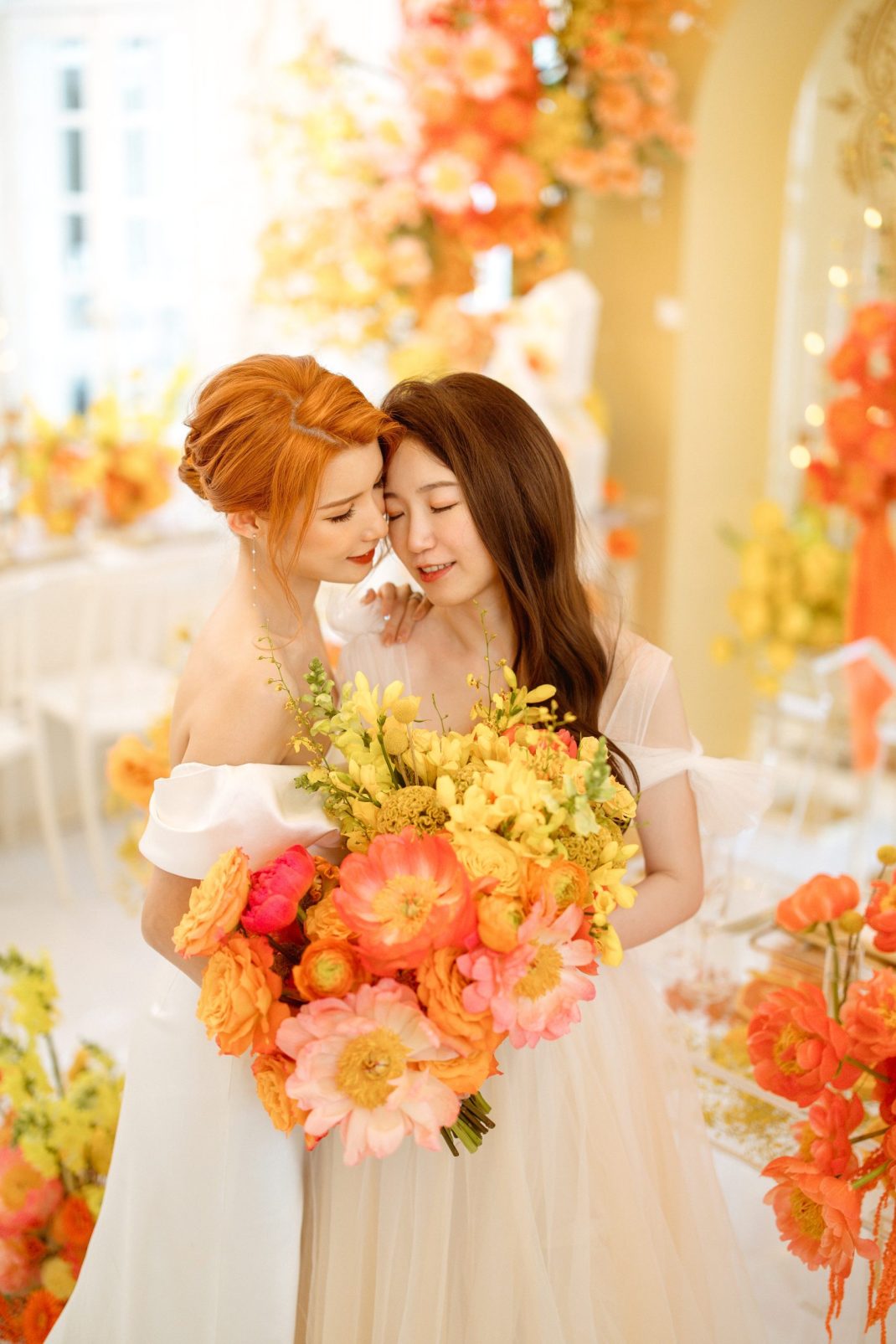 This Wedding's Orange-Hued Colour Palette is Inspired by the Brides ...