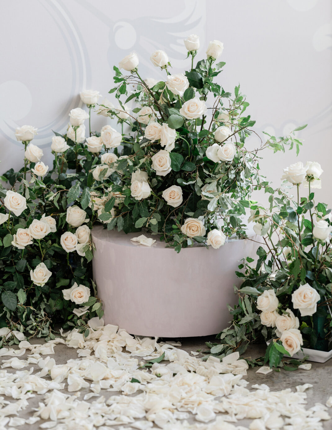 2024 Wedding Trends: The Statement Bow ~ WedLuxe