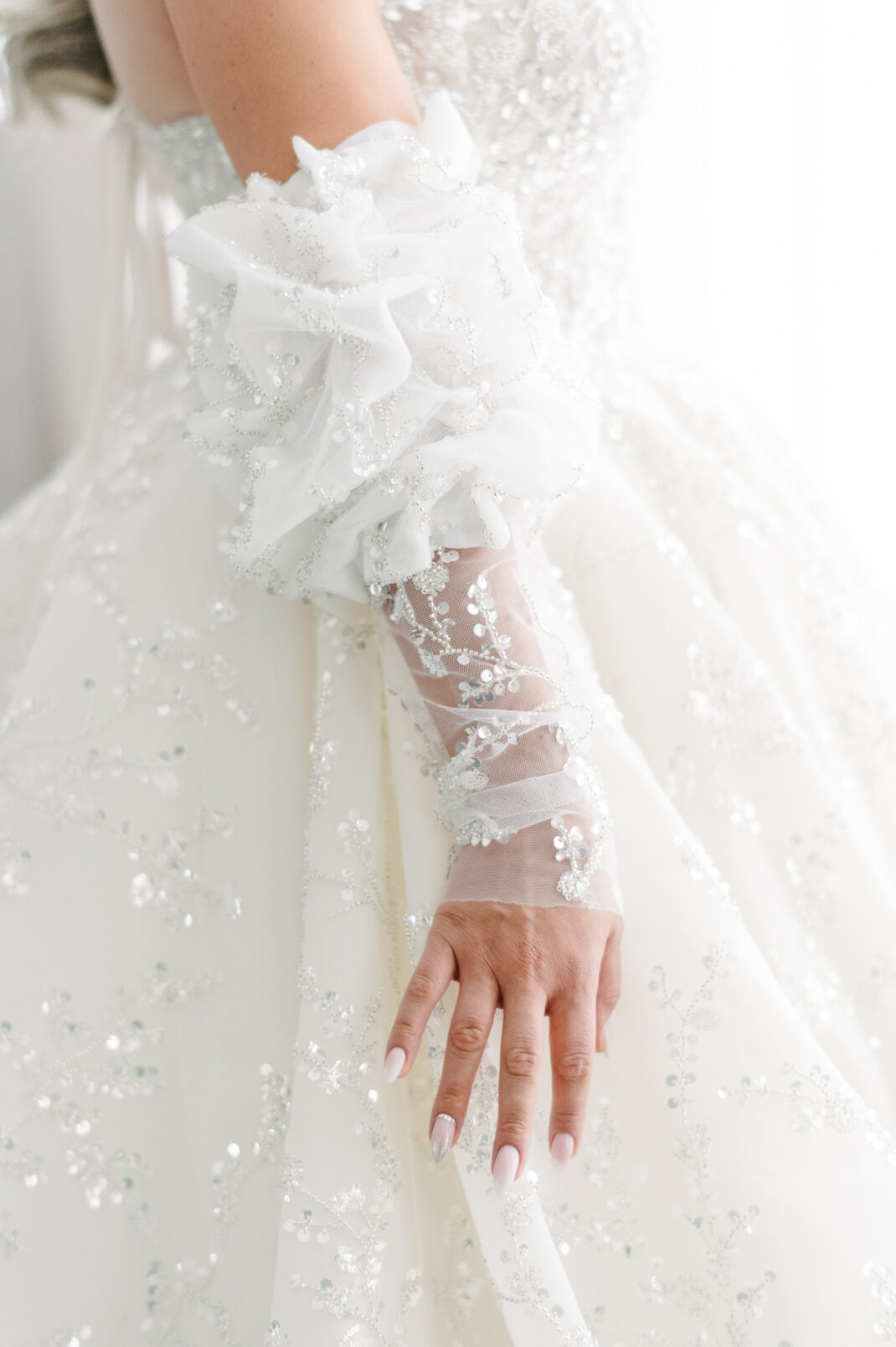 A Modern Version of a 1920s Miami x Great Gatsby-Inspired Wedding ~ WedLuxe