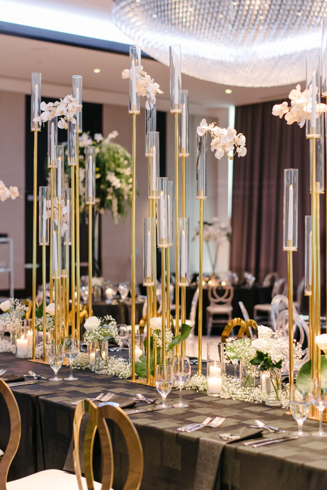A Modern Version of a 1920s Miami x Great Gatsby-Inspired Wedding ~ WedLuxe