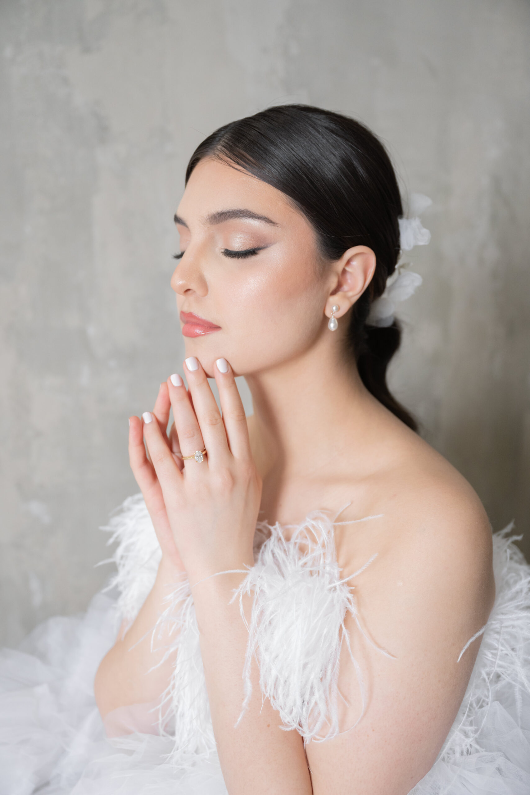 feathers-frills-wedding-trend-toronto5 ~ WedLuxe