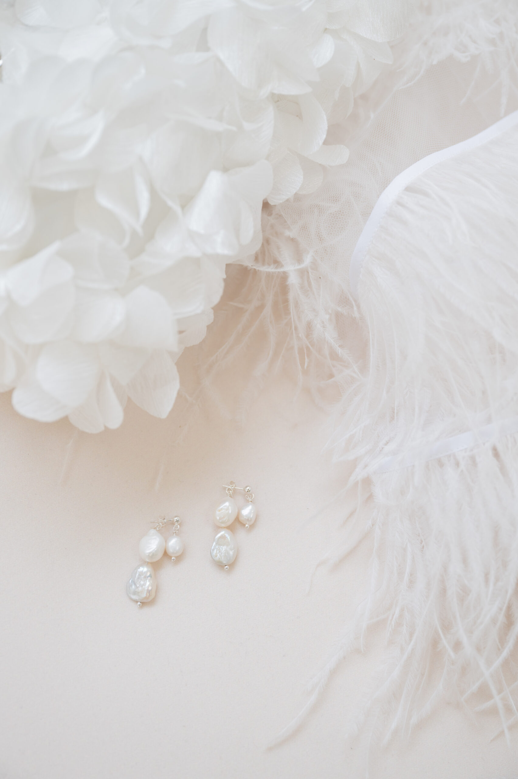feathers-frills-wedding-trend-toronto63 ~ WedLuxe