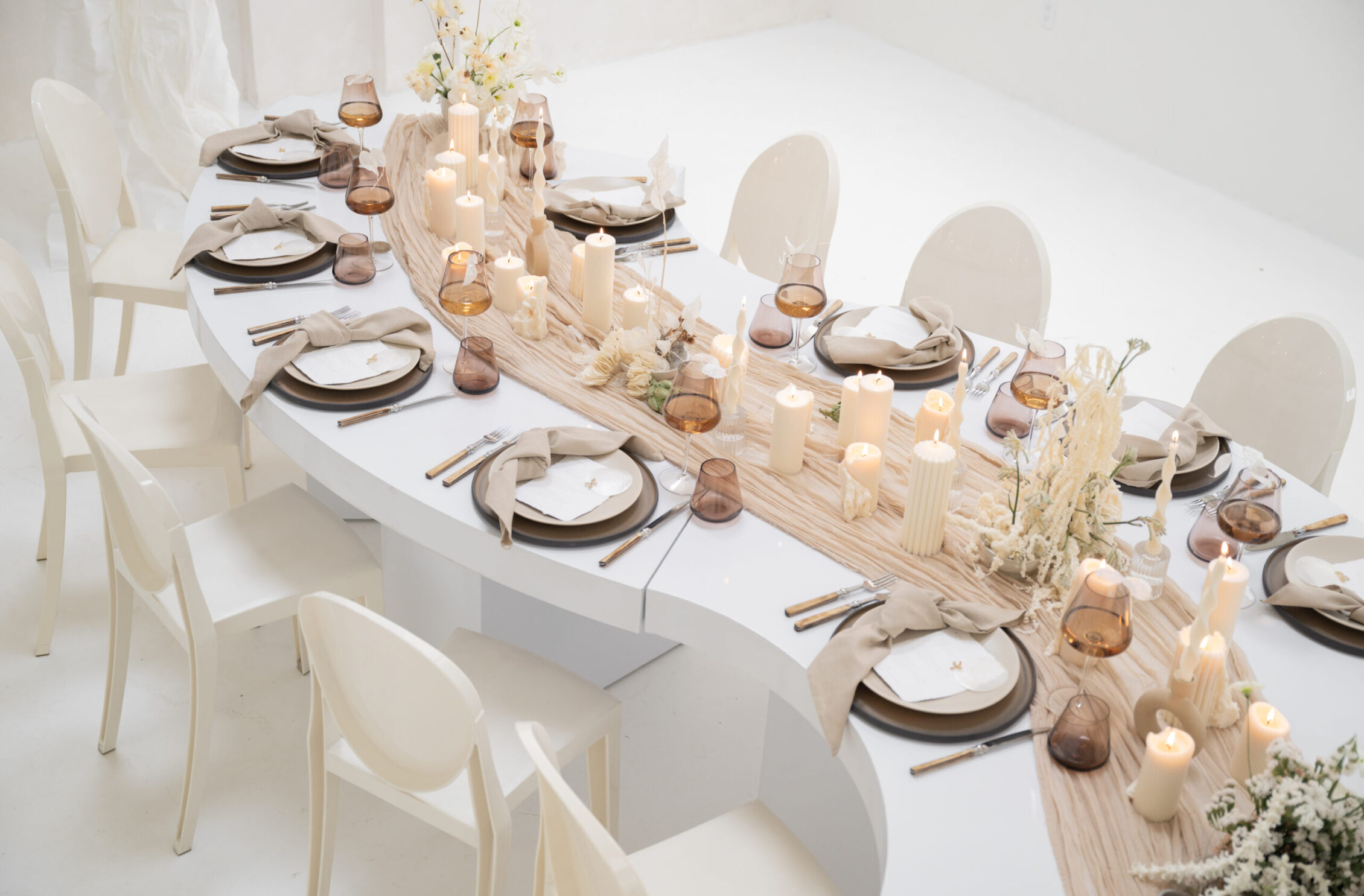 The Feathers & Frills Trend x Wedding Inspiration ~ WedLuxe