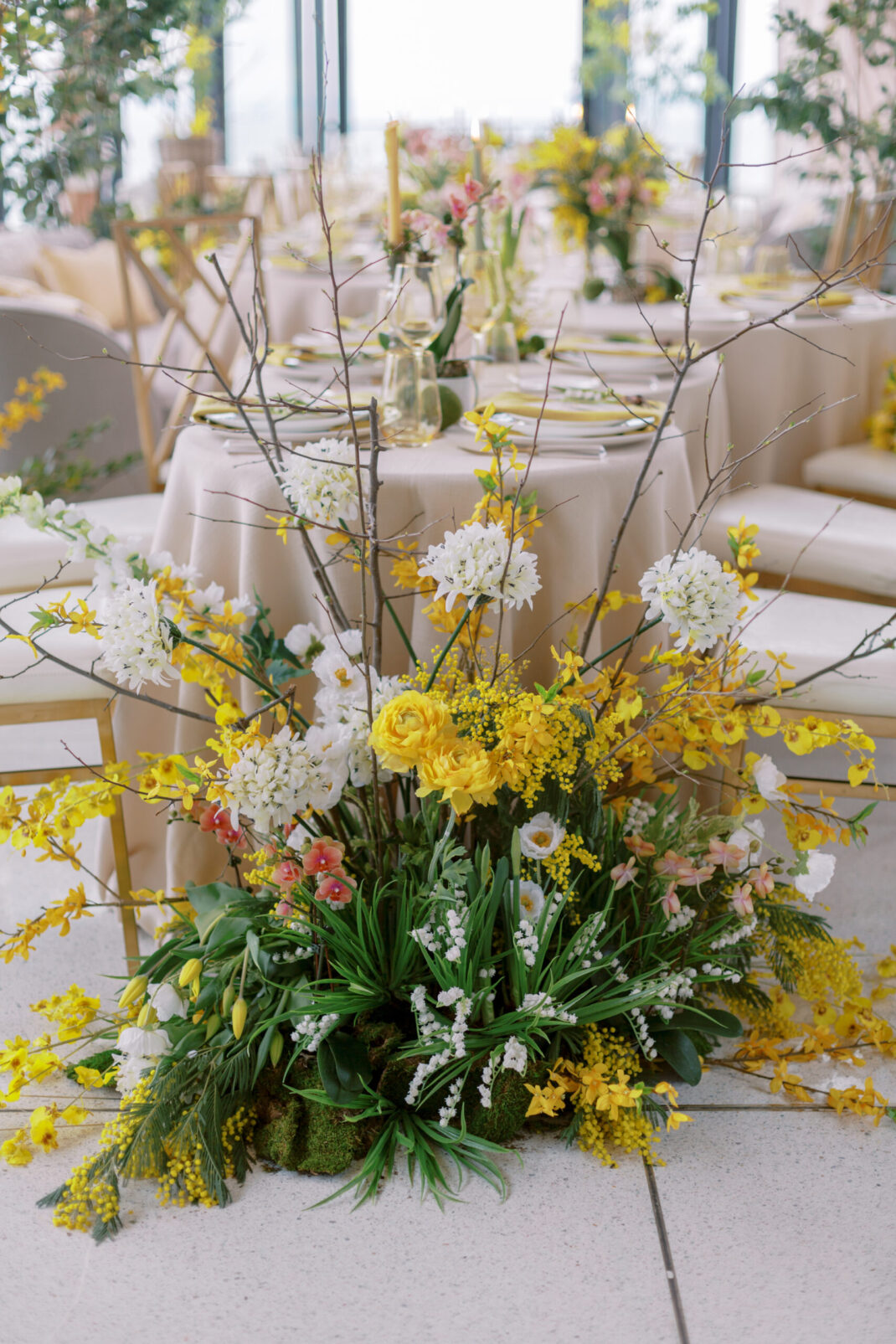 Hello Sunshine: A Modern Spring Wedding With Pops Of Yellow ~ WedLuxe