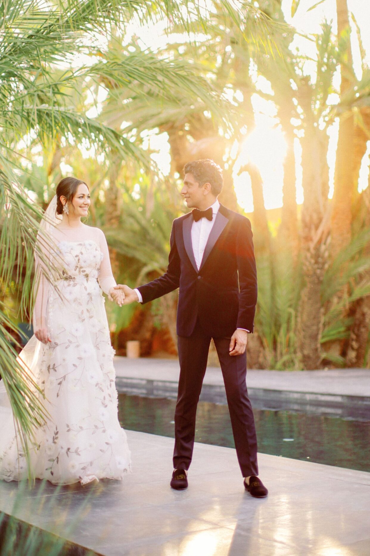 A Dreamy Modern Wedding with All White Florals ~ WedLuxe Media