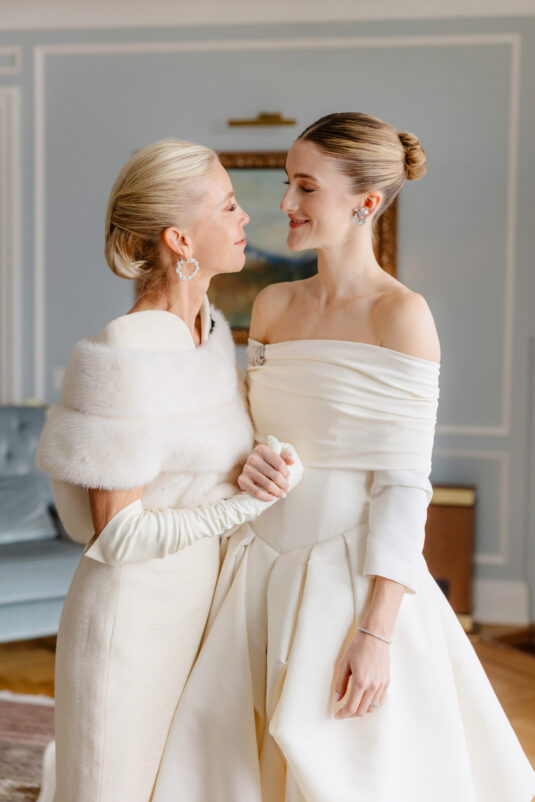 A Snow-Kissed, Stylish Winter Wedding at Badrutt’s Palace in St. Moritz ...