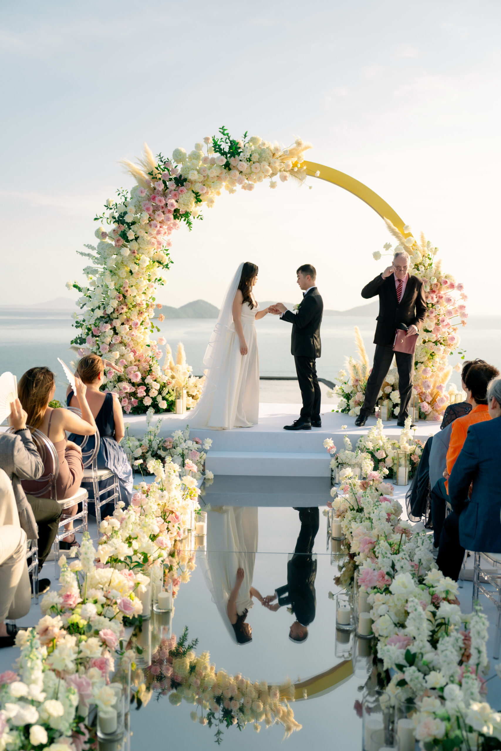 Mirrored aisle wedding 60 photos - Astyledwedding.com